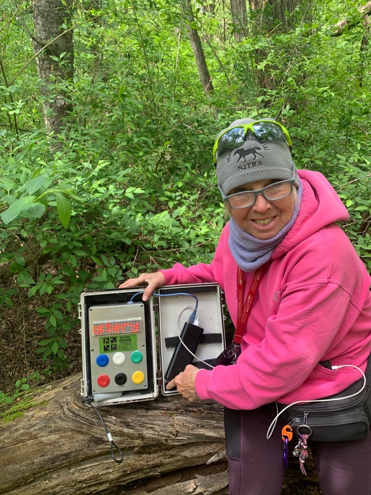 Cache Hiding Themes—April: colorful caches – Official Blog