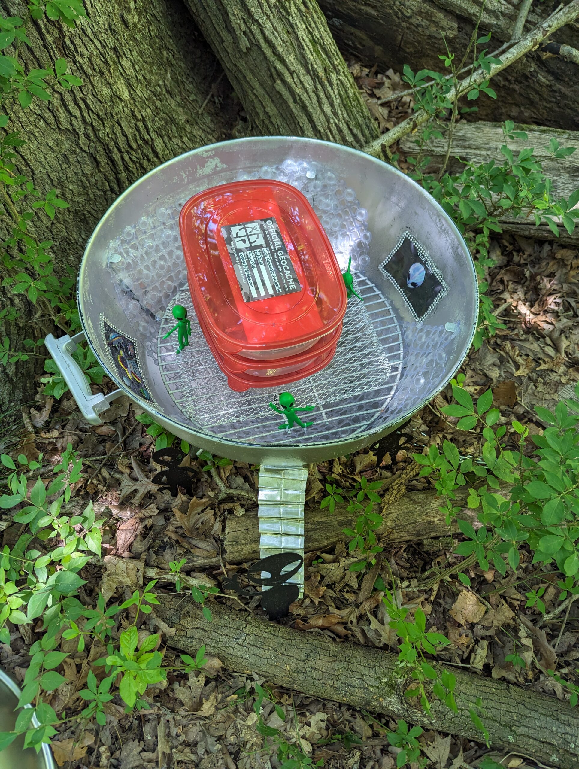 Cache Hiding Themes—July: outer space – Official Blog